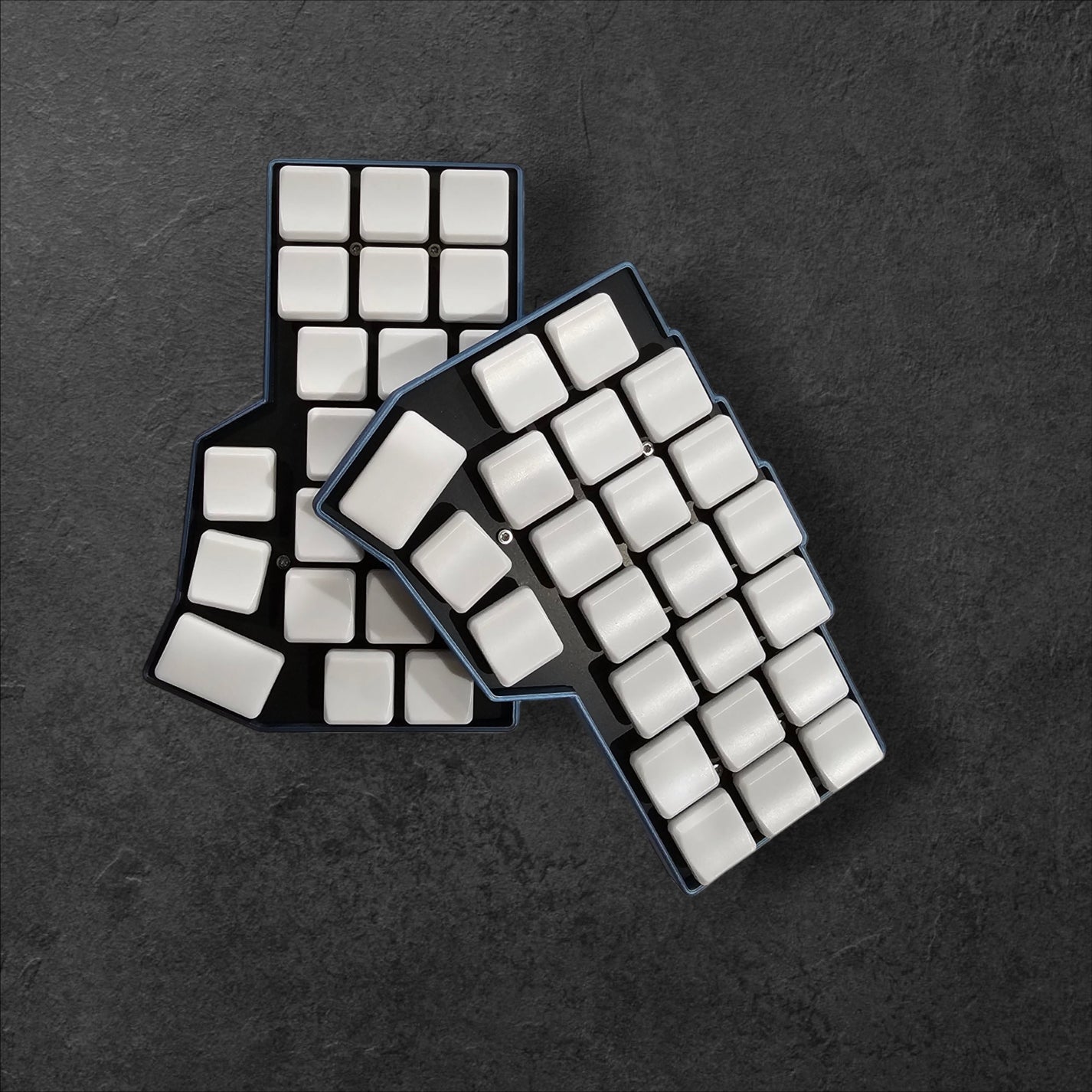 Corne v4: Kailh Choc - Split Ergonomic Keyboard with RGB LED Backlight ...